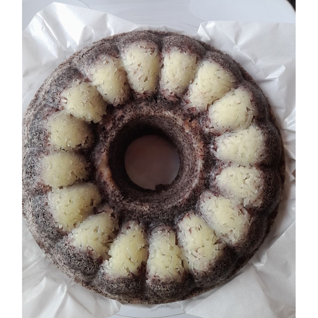 Jual Bolu Ketan Hitam Keju Lumer Viral Diameter 16 cm ( Banyak Pilihan ...