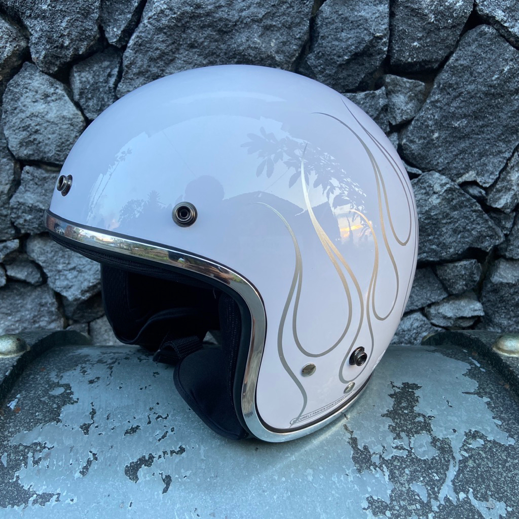 Jual Helm bogo custom api vespa justin beiber flame api silver | Shopee ...