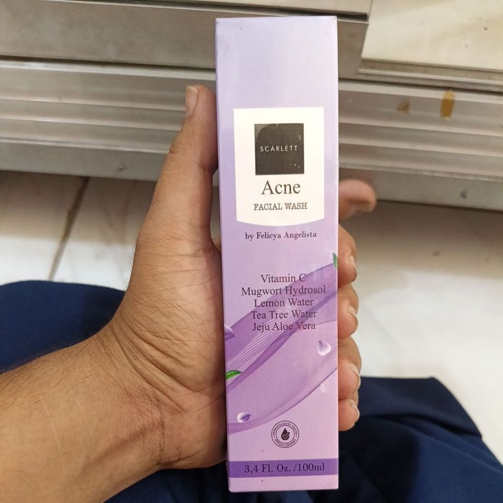 Jual Scarlett acne facial wash 100 ml | Shopee Indonesia