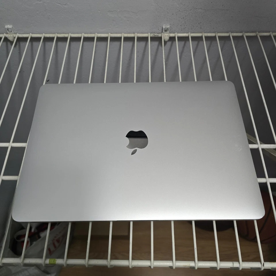Jual Apple Laptop Macbook Pro 2019/2020 13.3inch M1 Core I7/I5 Ram 16GB ...