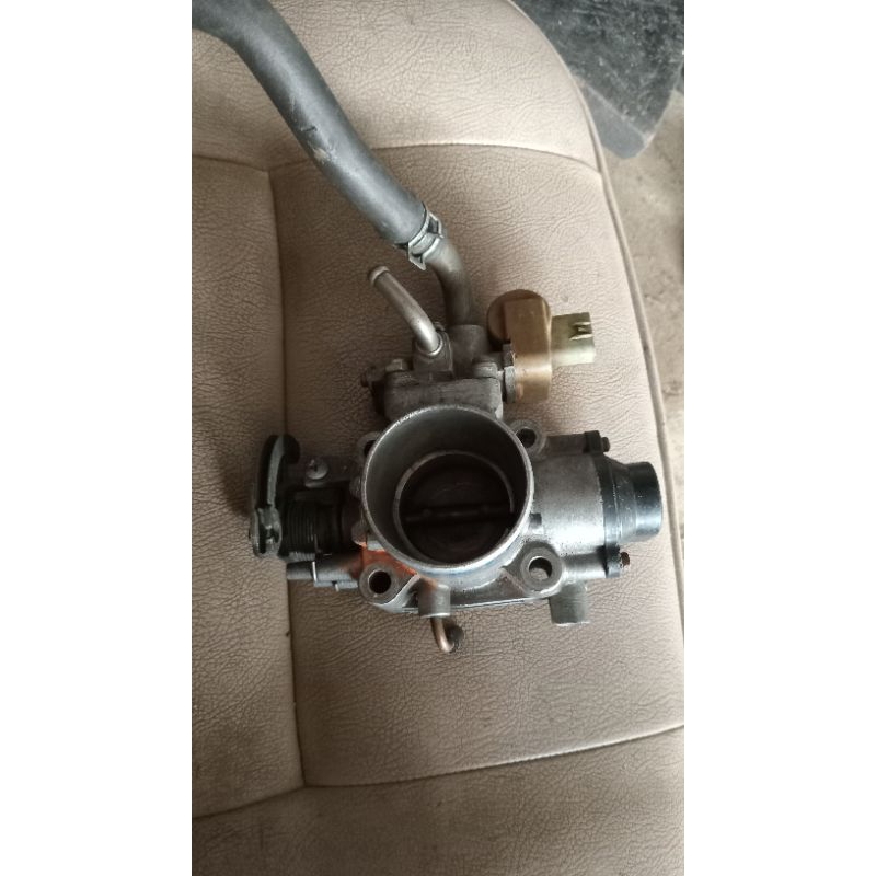 Jual Throttle Body Baleno lama Original copotan tortel body baleno 97 ...