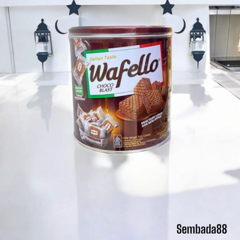 Jual WAFER WAFELLO CHOCO BLAST KALENG 234 GRAM / KUE LEBARAN / BISKUIT ...