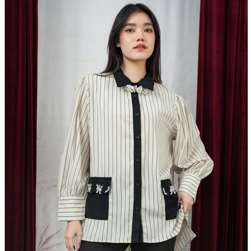 Jual Mayoutfit Amoly Shirt | Kemeja Stripe Wanita Aksen Patchwork Kombi ...