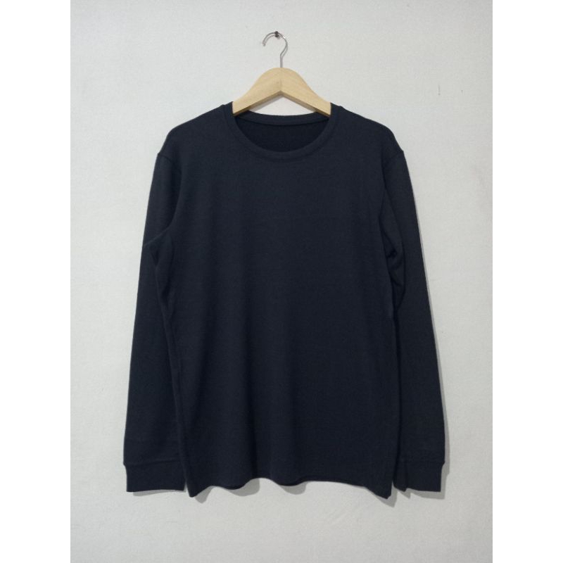 Jual Uniqlo Heattech | Shopee Indonesia