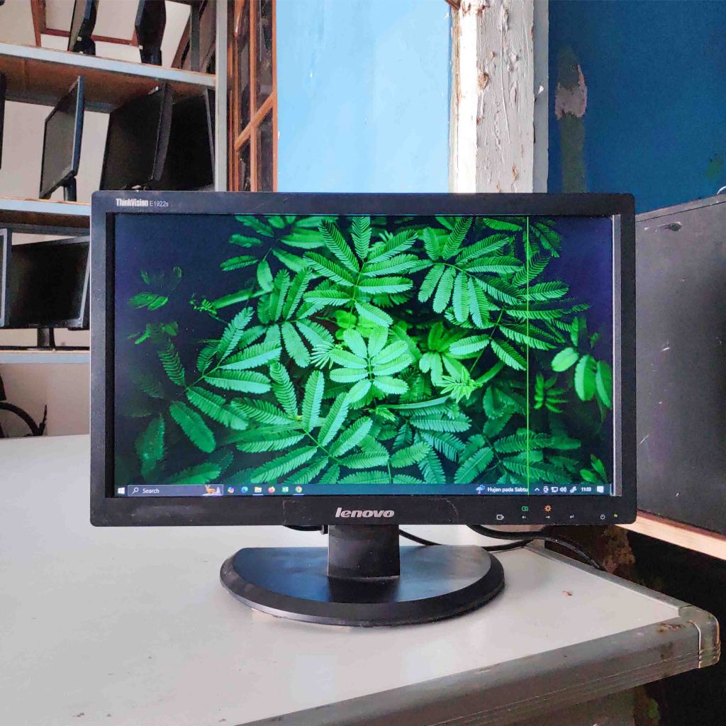 Jual Monitor Merk Lenovo Led 19 Inch Wide Kondisi Normal | Shopee Indonesia