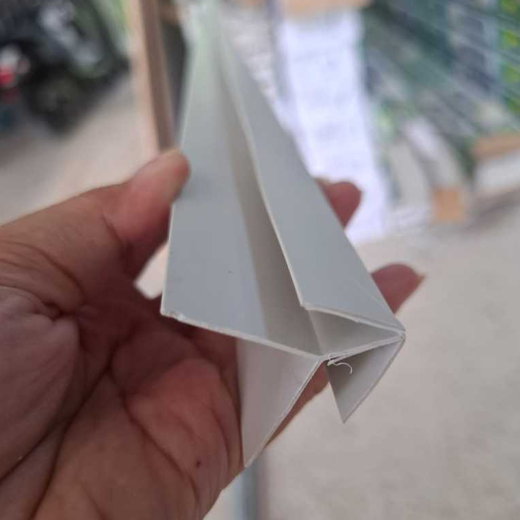 Jual Lis Plafon PVC 2-4M Lis Samping, Lis Siku, Lis Sudut, Lis Penutup ...