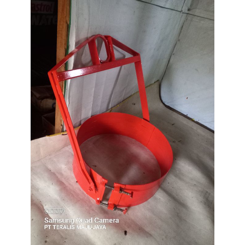 Jual drum lifter 200kg alat angkat dan tuang drum 200liter kaleng/tong ...