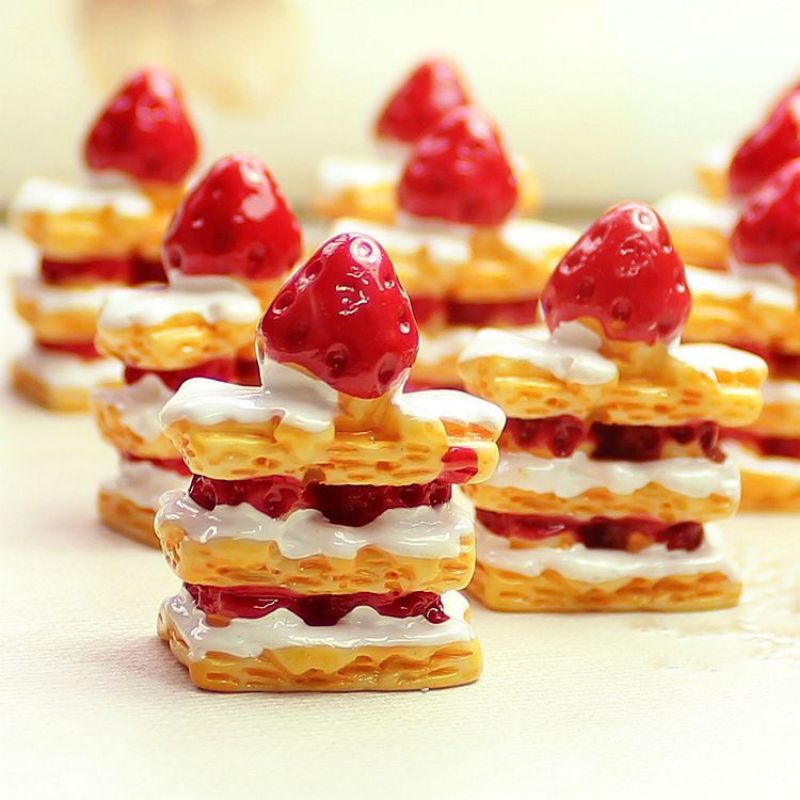 Jual MINI ACCESSORIES MAINAN KECIL PIE PASTRY MAKANAN PELENGKAP FIGURE ...