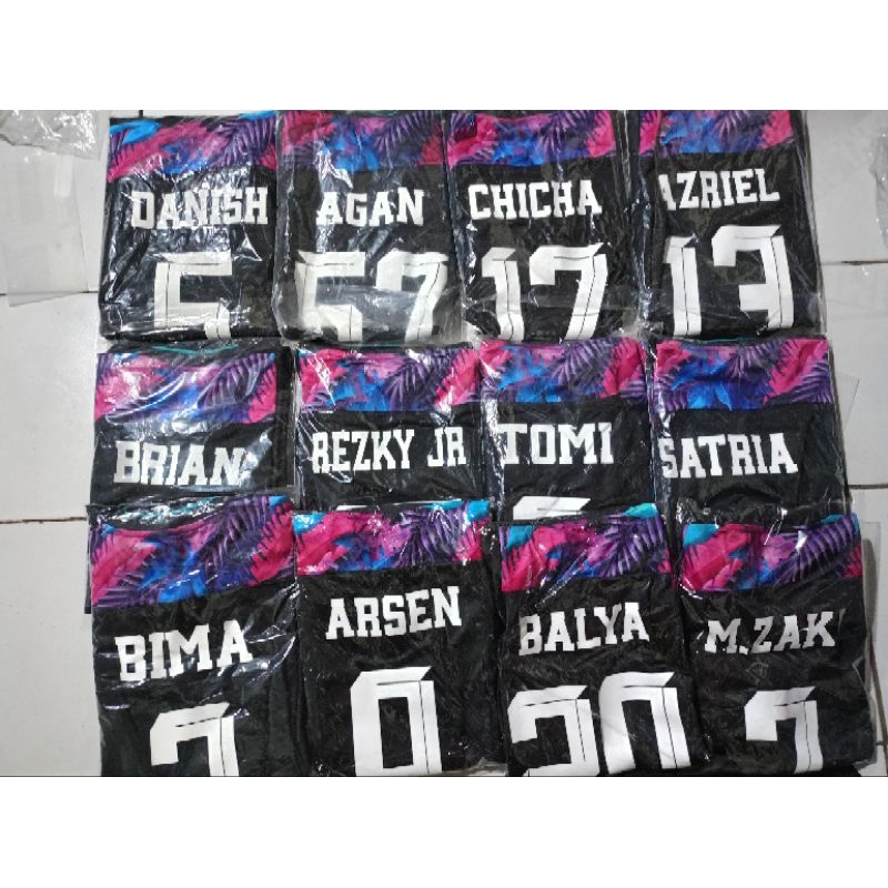 Jual Baju Seragam bola Team futsal Team bola gratis request nama nomor ...