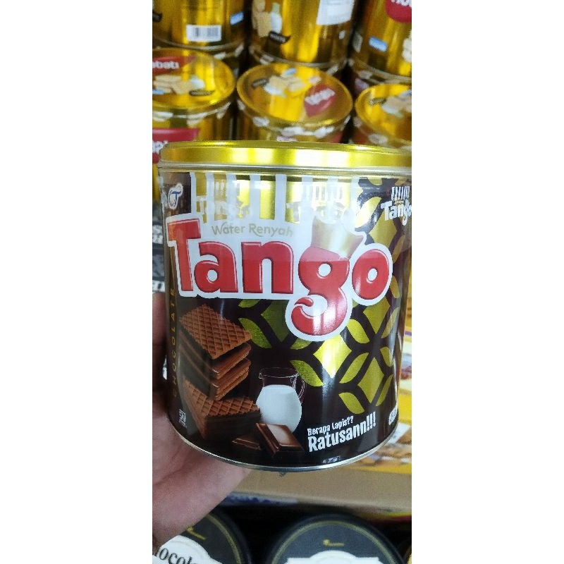 Jual TANGO WAFER COKLAT KALENG 240 GRM | Shopee Indonesia