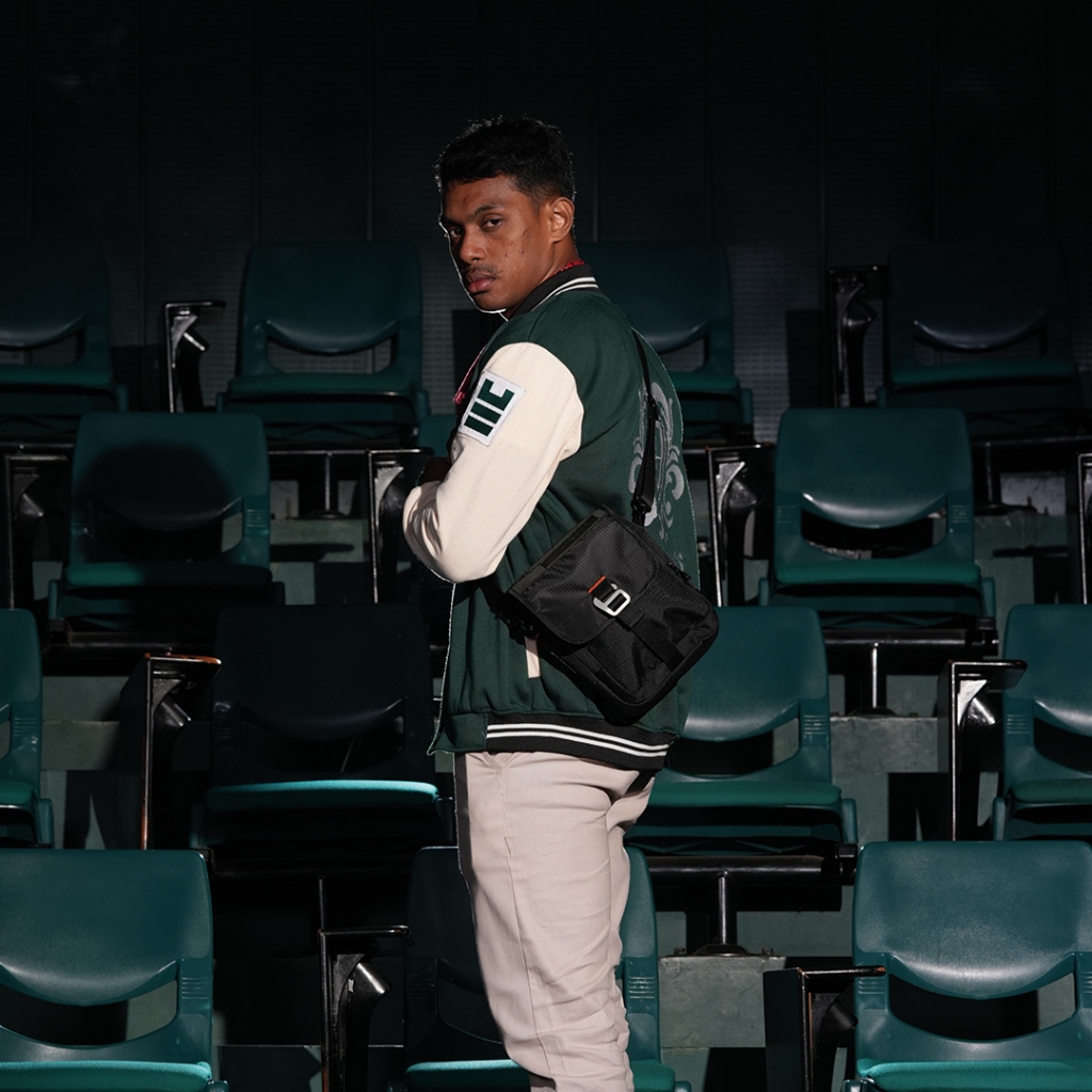 Jual Tas Selempang urban factor - Vortex Series | Shopee Indonesia