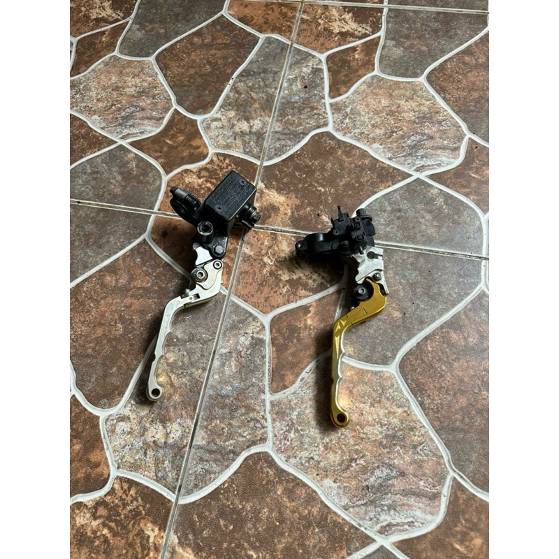 Jual master rem dan handle rem kanan kiri Bikers original MULUS, KLIK ...