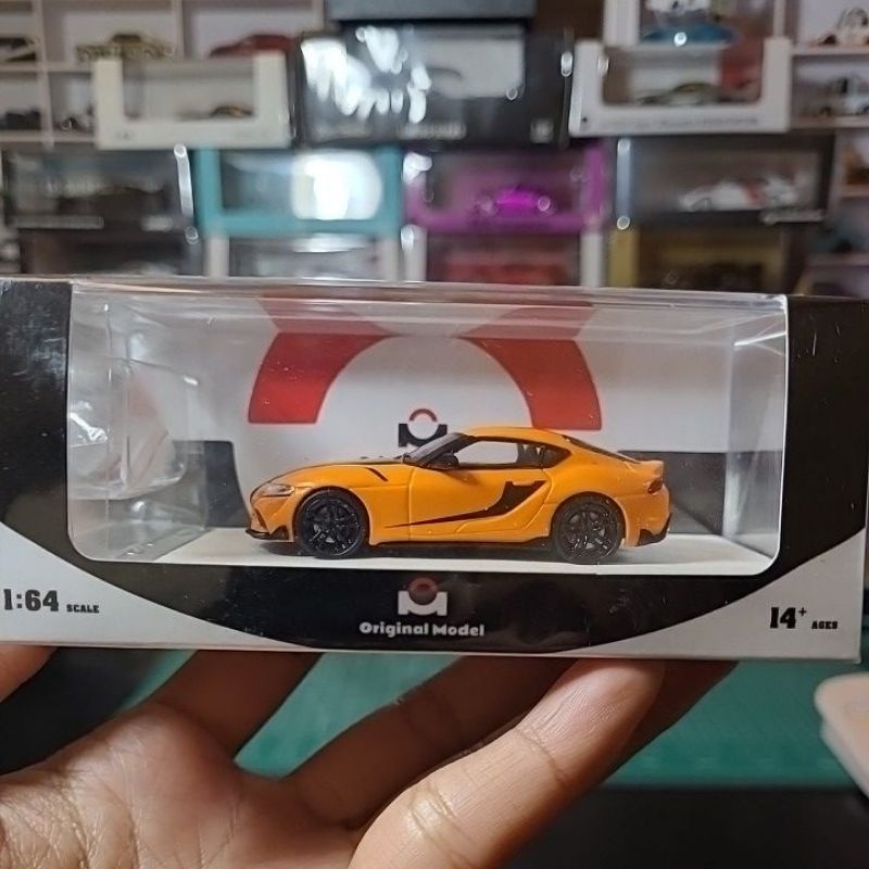 Jual ORIGINAL MODEL 1:64 TOYOTA SUPRA VEILSIDE WITH FIGURE HAN FAST ...