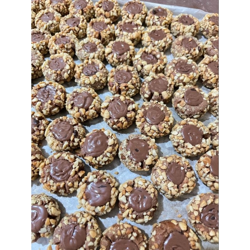 Jual Kue Kering Kacang Cokelat Lumer / Nutella Button Cookies 500gr ...