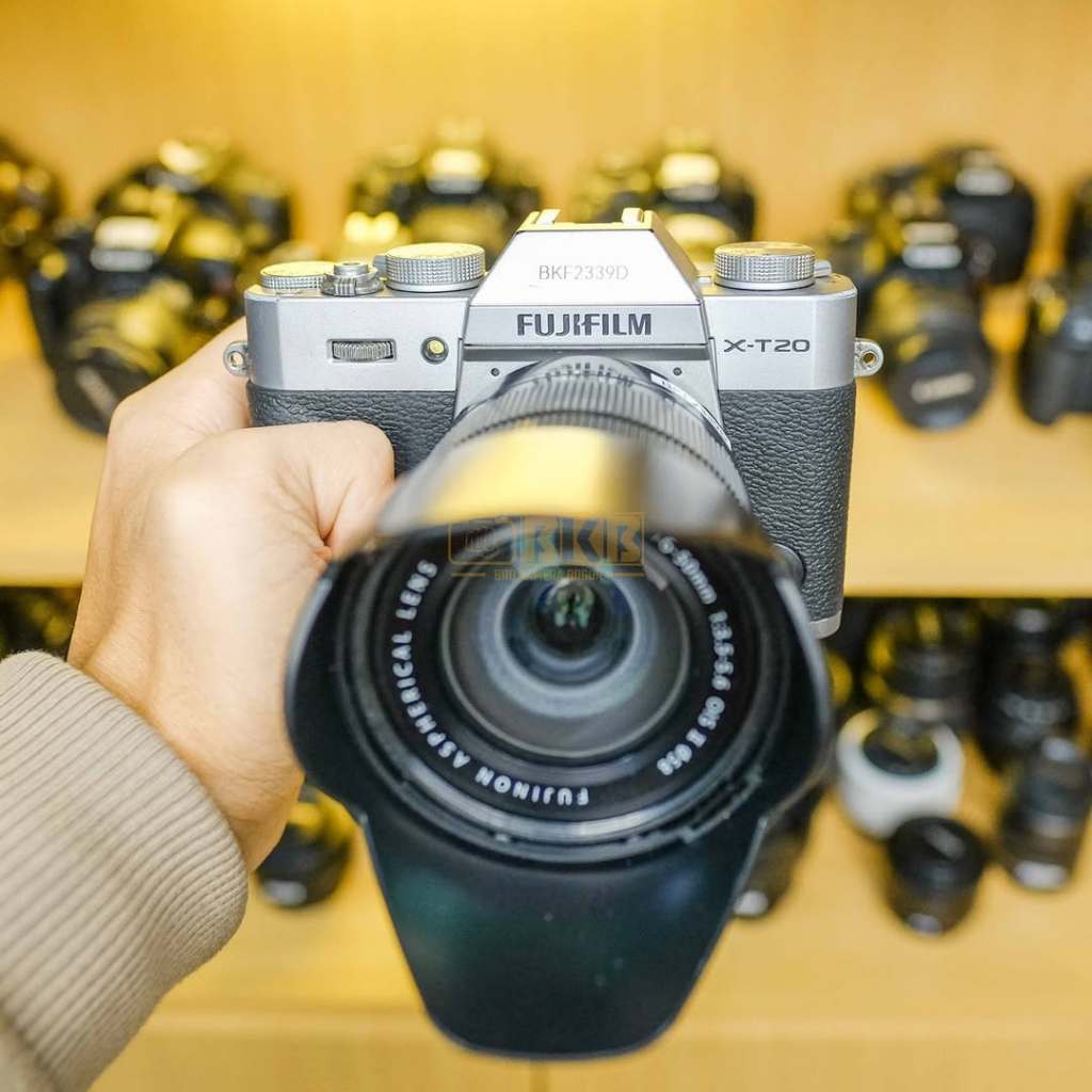 Jual Fujifilm XT20 Kit 16-50mm Silver Fullset | Shopee Indonesia
