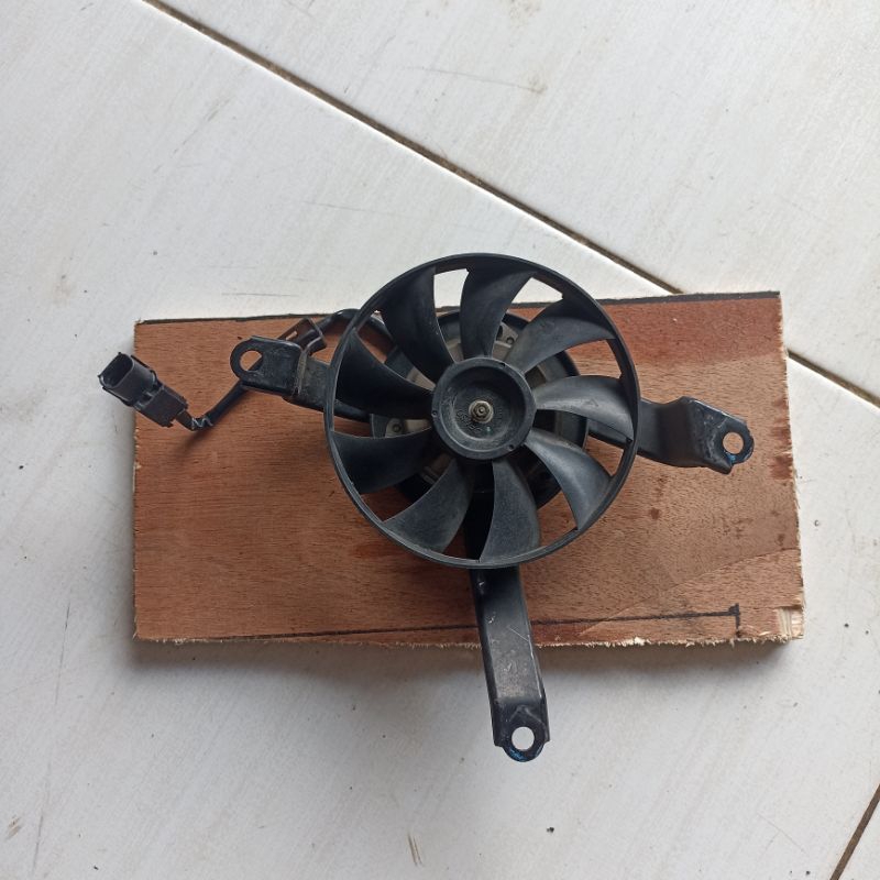 Jual fan radiator kipas pendingin K64 Honda cbr 250rr CBR dua silinder ...