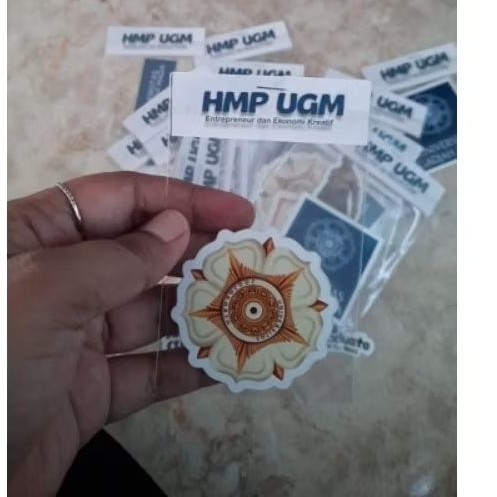Jual Stiker Lucu Ikonik UGM - Satuan | Shopee Indonesia