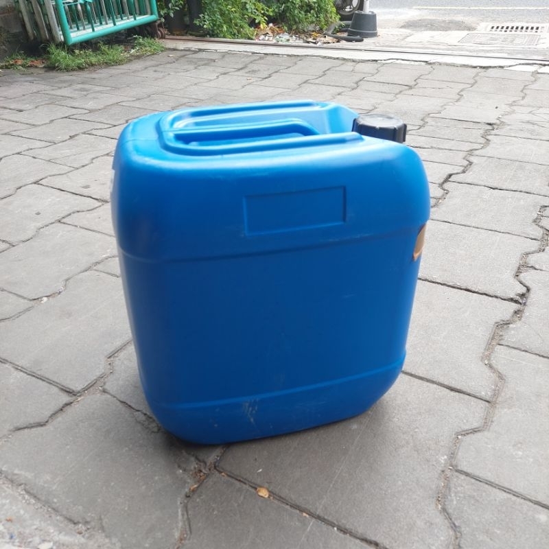 Jual Jerigen Bekas 30lt 30liter 30ltr Biru Muda Pendek Tutup Dalam Luar ...
