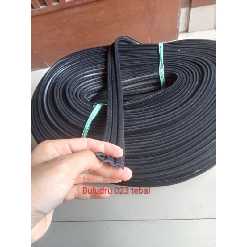 Jual Karet Kaca Buludru Run Channel 023 tebal Lebar 3,5 cm harga/meter ...