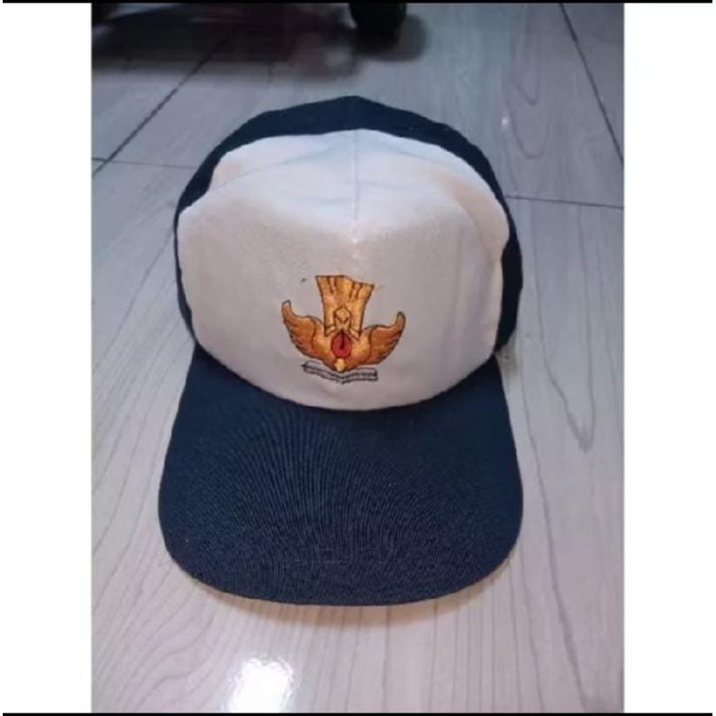 Jual Topi sekolah SMP logo bordir | Shopee Indonesia