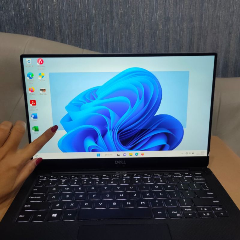 Jual Laptop DELL XPS 13 9360 Touchscreen intel Core i7-8550U Ram 8Gb ...