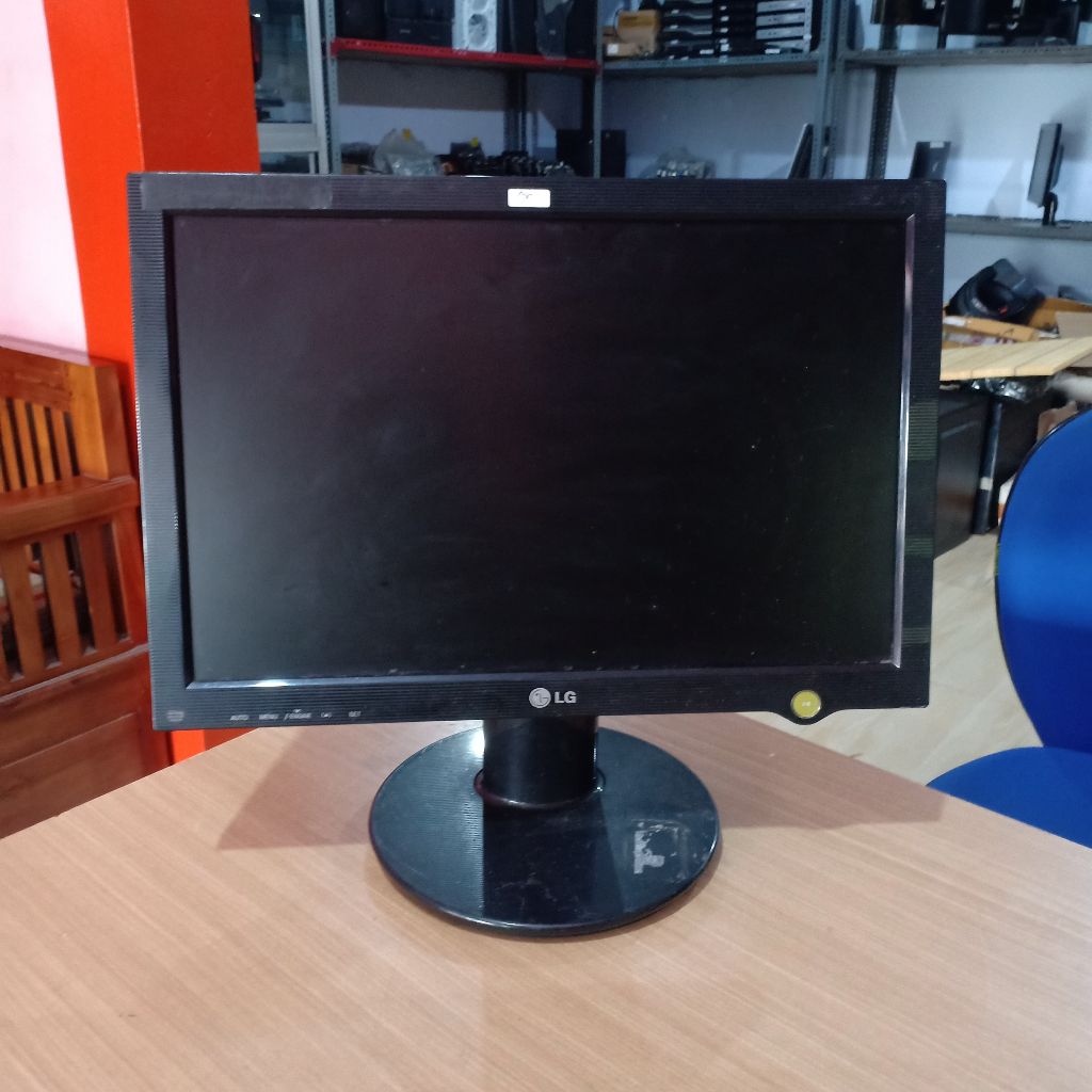 Jual Monitor LCD 17 inch wide screen - LCD 17 LG / Dell wide bukan ...