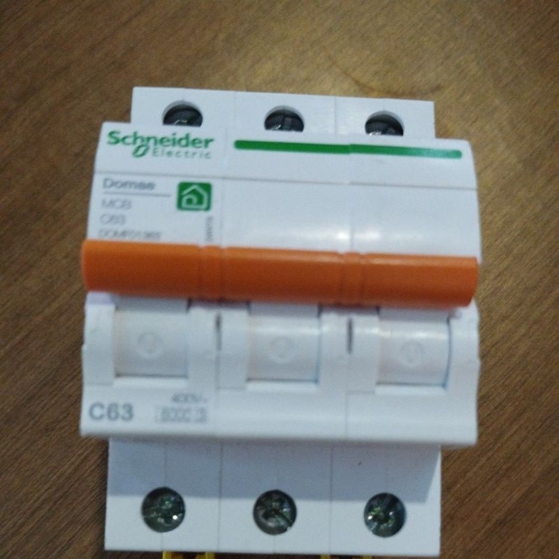 Jual MCB 3 phase scheneider | Shopee Indonesia