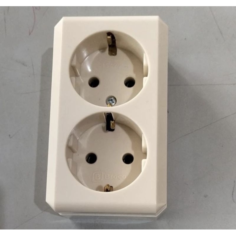 Jual Broco Double Stop Kontak / Socket Outlet 2 Lubang Outbow / OB ...
