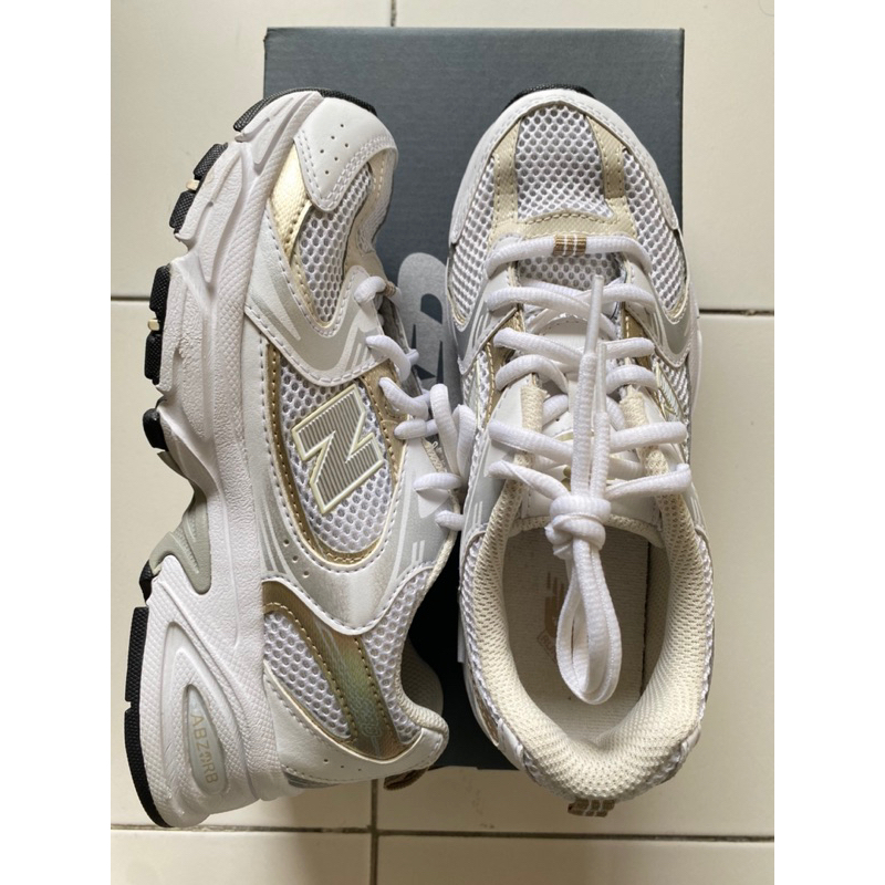 Jual New Balance 530 Gold Mettalic Original (size 36 insole 22cm ...