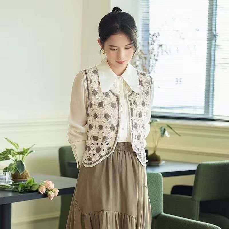 Jual Rompi Rajut Vest Wanita Kotak Bunga2 Retro Vintage Korea | Shopee ...