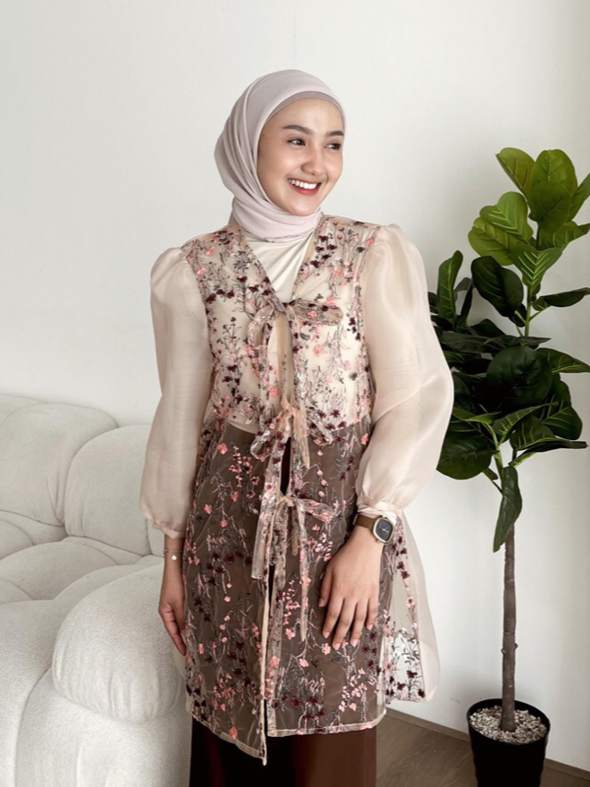 Jual LOUFRE - Fay Outer Organza (Outer Kondangan Organza) | Shopee ...