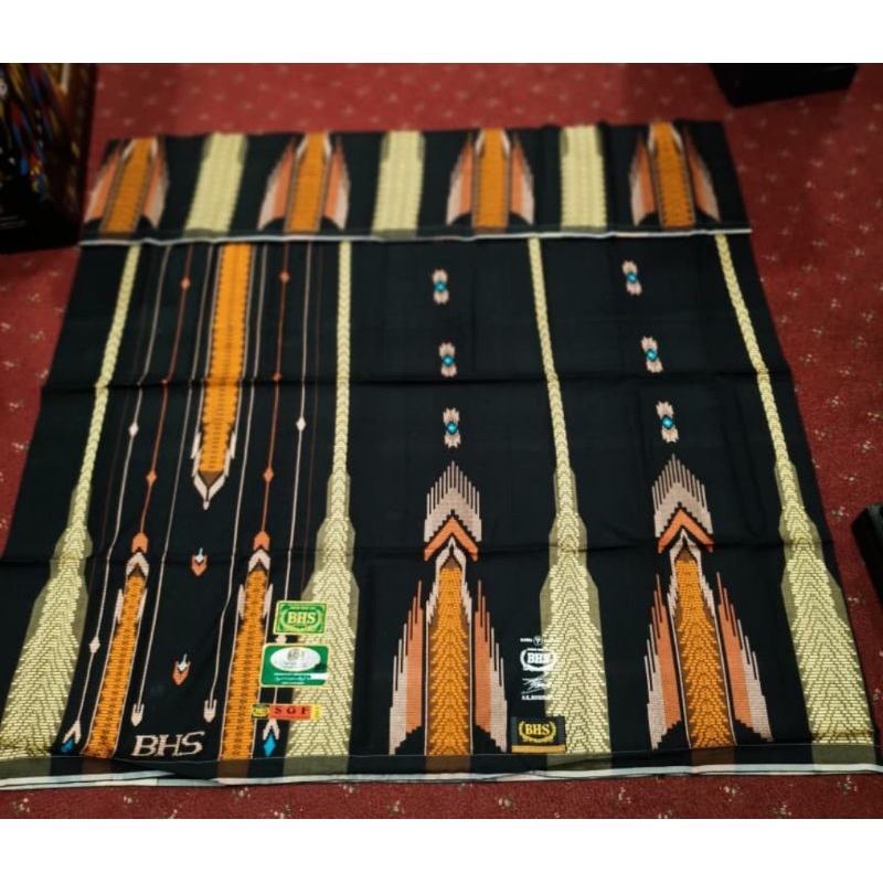 Jual SARUNG BHS SGF GOLD SUTERA SPUNSILK 210 | Shopee Indonesia