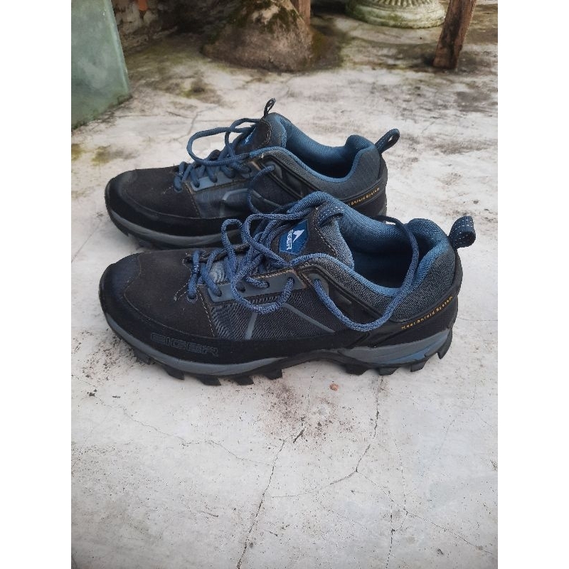 Jual sepatu outdoor | Shopee Indonesia