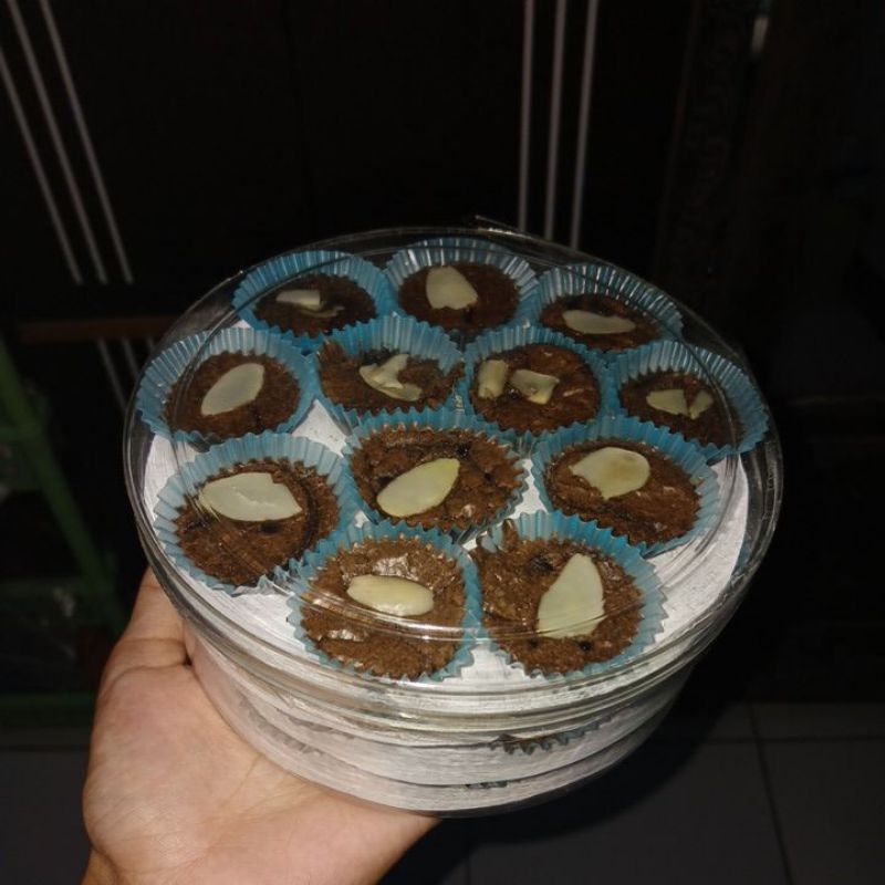 Jual Kue Kering | Brownies crispy | Shopee Indonesia