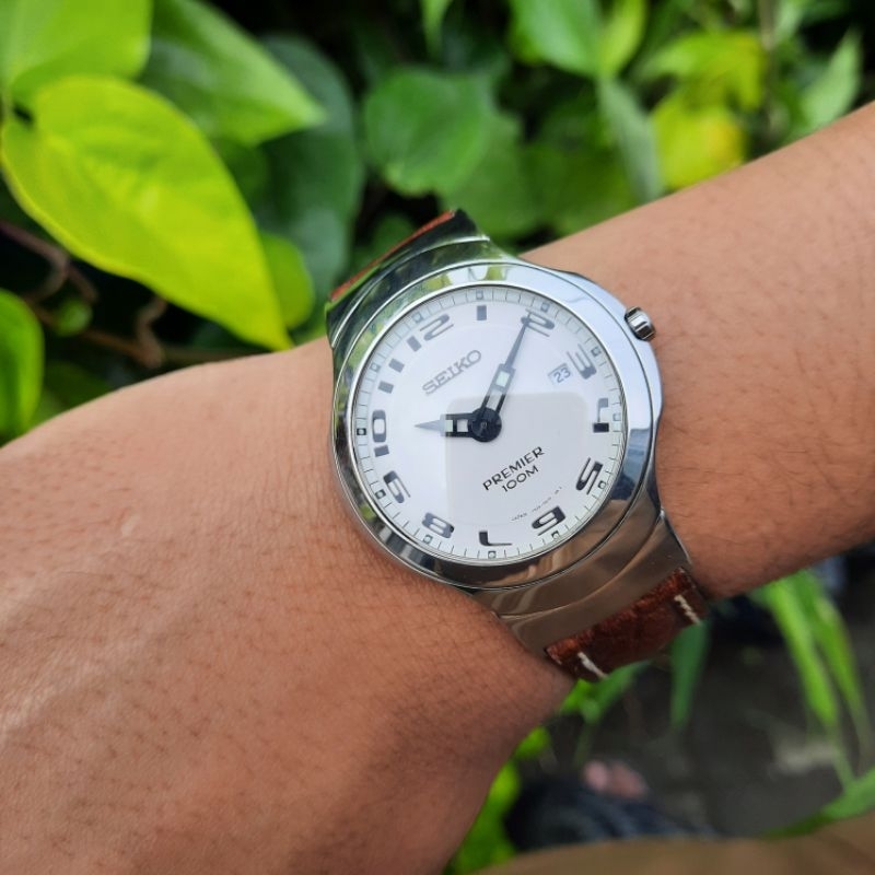 Jual RARE !! Seiko Premier Military Quartz SKP131 7N39-0A50 White Ivory ...