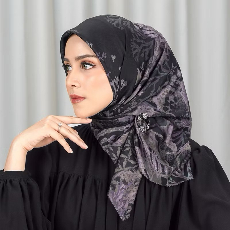 Jual MISOOL SERIES BY BUTTONSCARVES (BLACK PEARL) | Shopee Indonesia