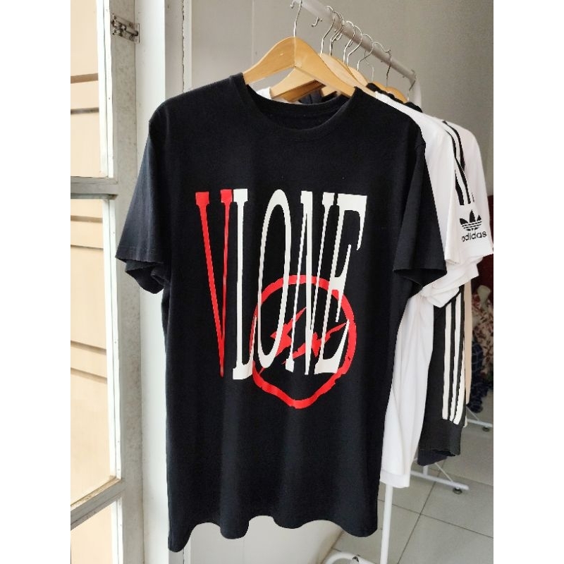 Jual VLONE x FRAGMENT DESIGN ( reversible ) rare | Shopee Indonesia