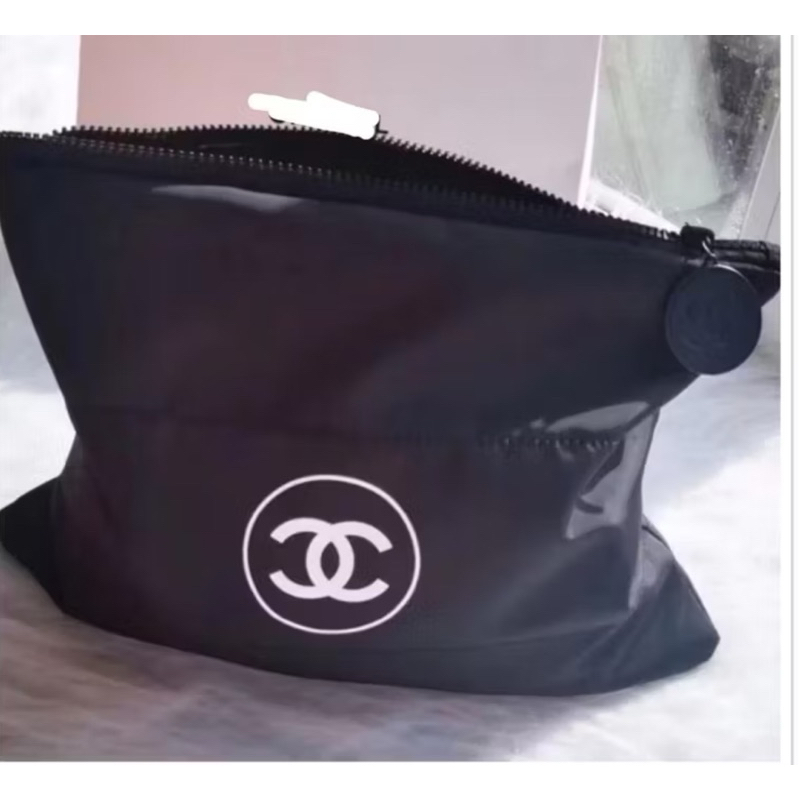 Jual pouch cosmetik channe hitam / putih | Shopee Indonesia