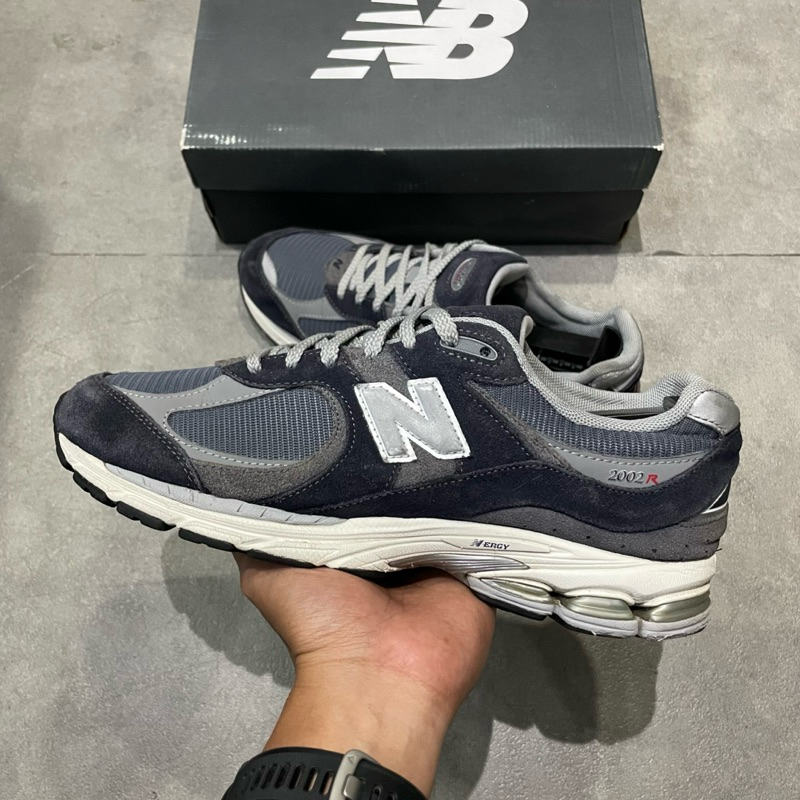 Jual New Balance 2002R Eclipse Raincloud #M758 | Shopee Indonesia