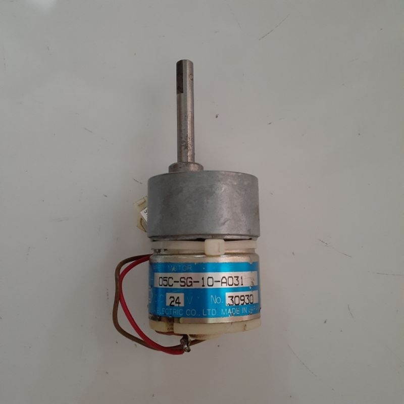 Jual DC motor gearbox mini made in japan tipe 05C-SG-10-A031 ratio 1:10 24Vdc | Shopee Indonesia
