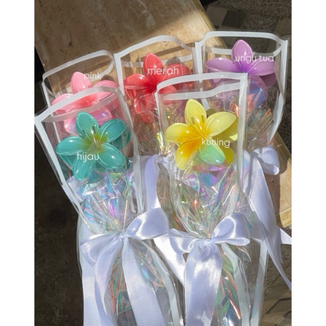 Jual (READY STOK) BUKET BUNGA JEPITAN BUNGA KAMBOJA JEPITAN BUNGA JEPIT ...