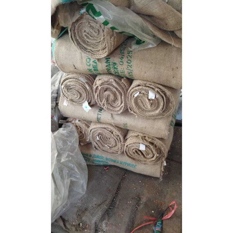 Jual karung goni 50kg / karung goni bekas 50kg tebal | Shopee Indonesia