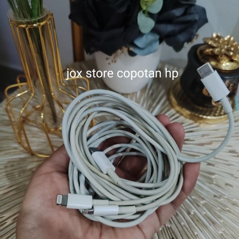 Jual Kabel Data Iphone 10 11 12 13 14 12 mini 13 mini dll bekas second c to lightning | Shopee ...