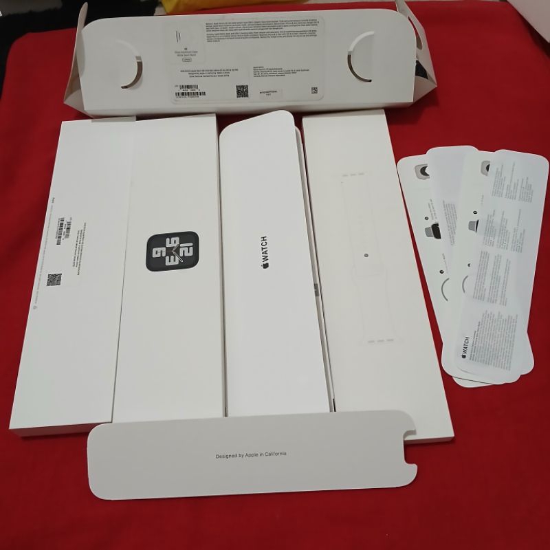 Jual dus box Apple watch se gen 2 44 mm warna silver original copotan ...