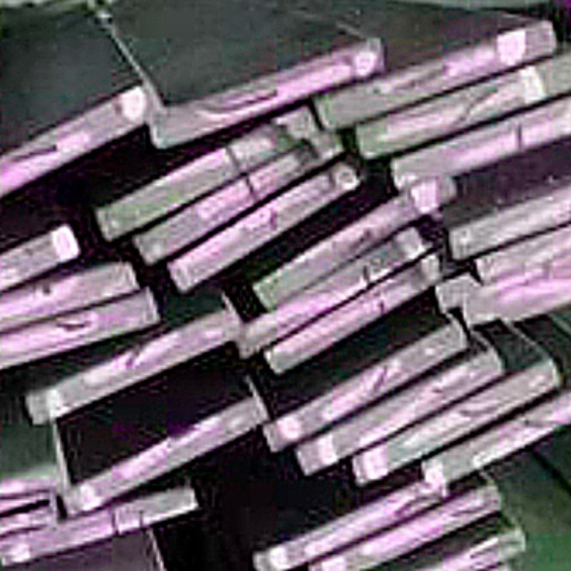 Jual Besi plat strip 5 x 32 x 5,7 ( 3,2 mm x 2,7 cm x 5,7 mtr ) | Besi ...