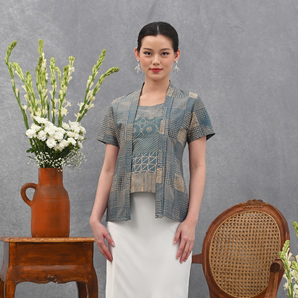 Jual NONA RARA - Kebaya Garut Short Blue T4013, Baju kerja blouse ...
