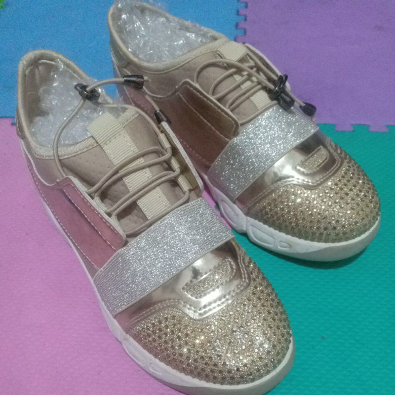 Jual Gold snickers blink sport shoes preloved sepatu emas glitter ...