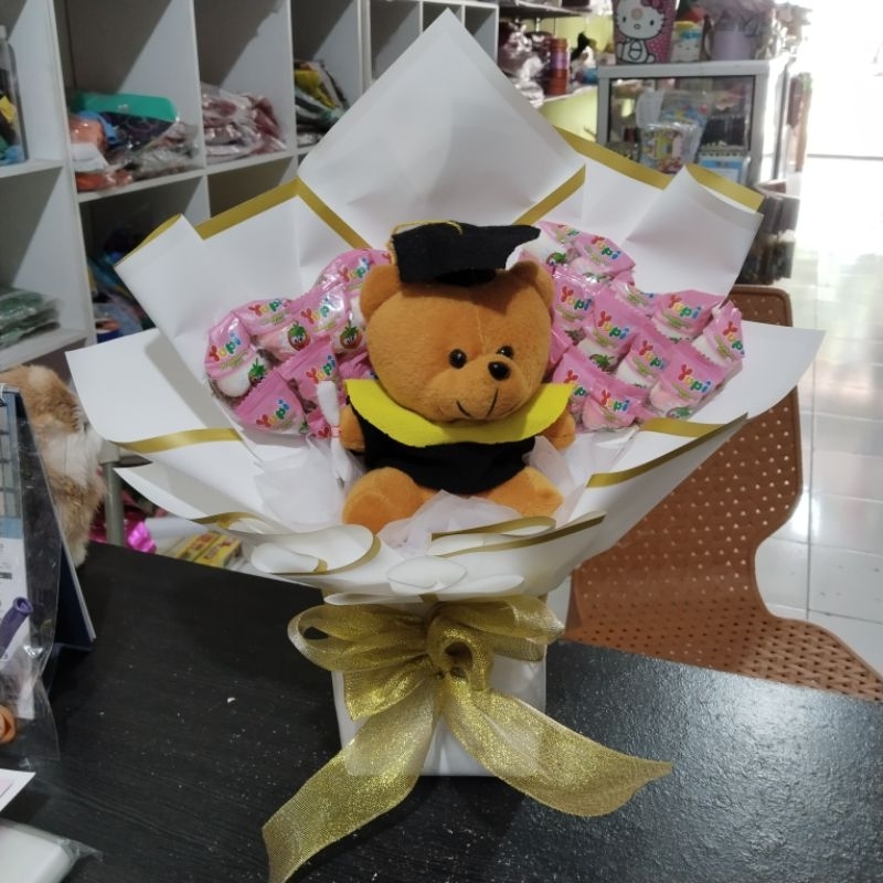 Jual bucket wisuda yupi | Shopee Indonesia