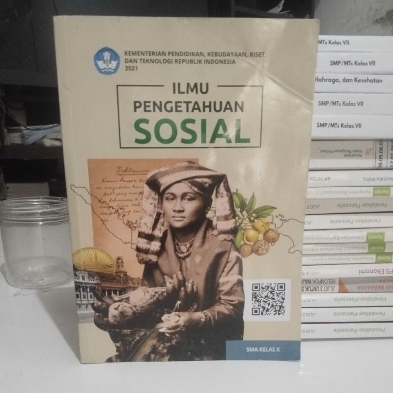 Jual buku IPS ( ilmu pengetahuan sosial) SMA kelas 1-10 penerbit kementerian | Shopee Indonesia