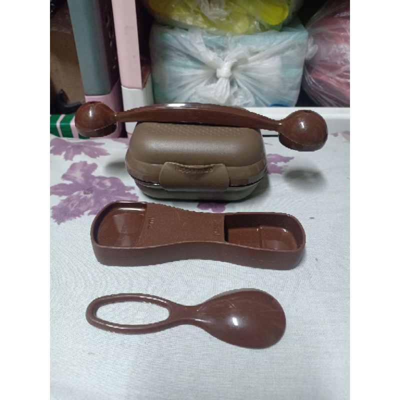 Jual SMALL OYSTER TUPPERWARE UK. 9,7 x 8,5 x 5 CM FREE SENDOK+SENDOK ...